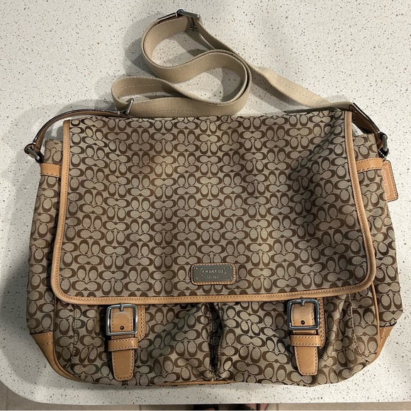 Coach | Bags | Coach Lg Messenger Bag Signature Jacquard F7293 | Poshmark